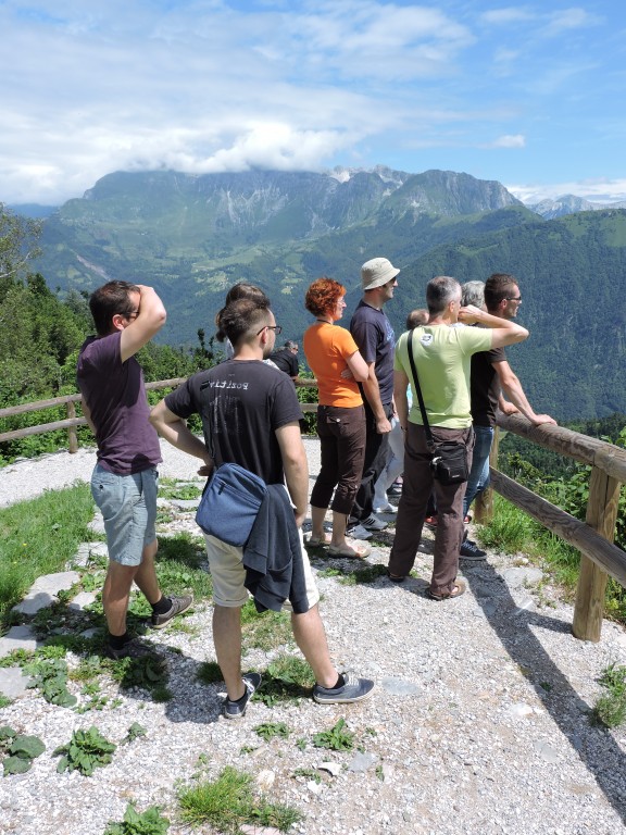 Pohod zaposlenih GŠ Tolmin | Galerije | Glasbena šola Tolmin
